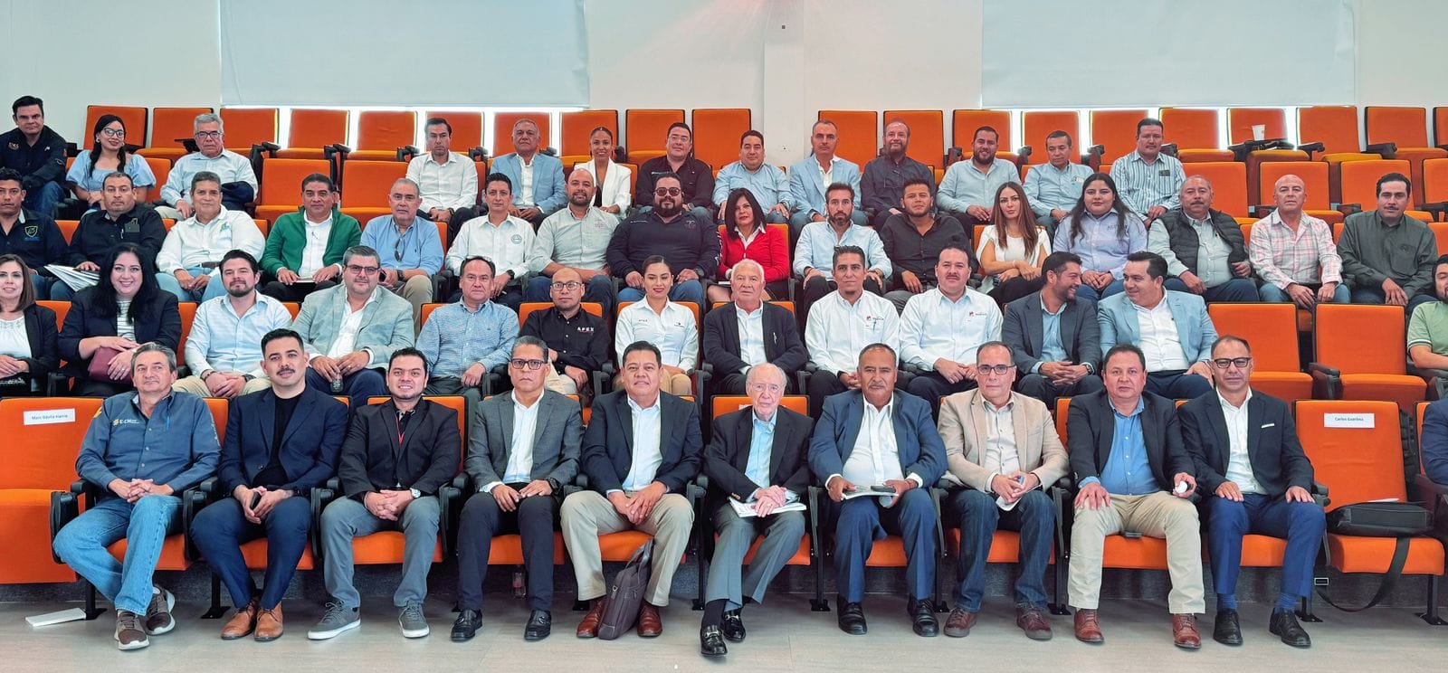 Reunión de comité de fortalecimiento a proveedores. Las empresas ...